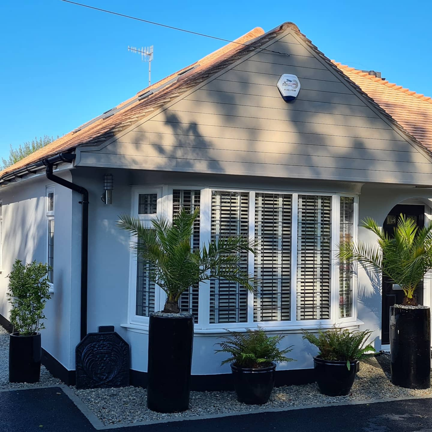 Silver Birch Light Grey Composite Cladding Board - Explorer | EnviroBuild